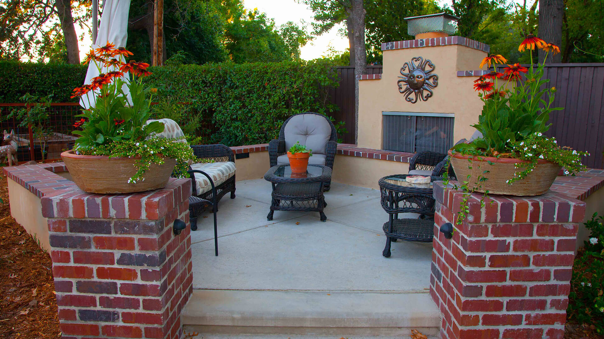 Lavish Gardens Landscape | Architectural Statements with Concrete and ...