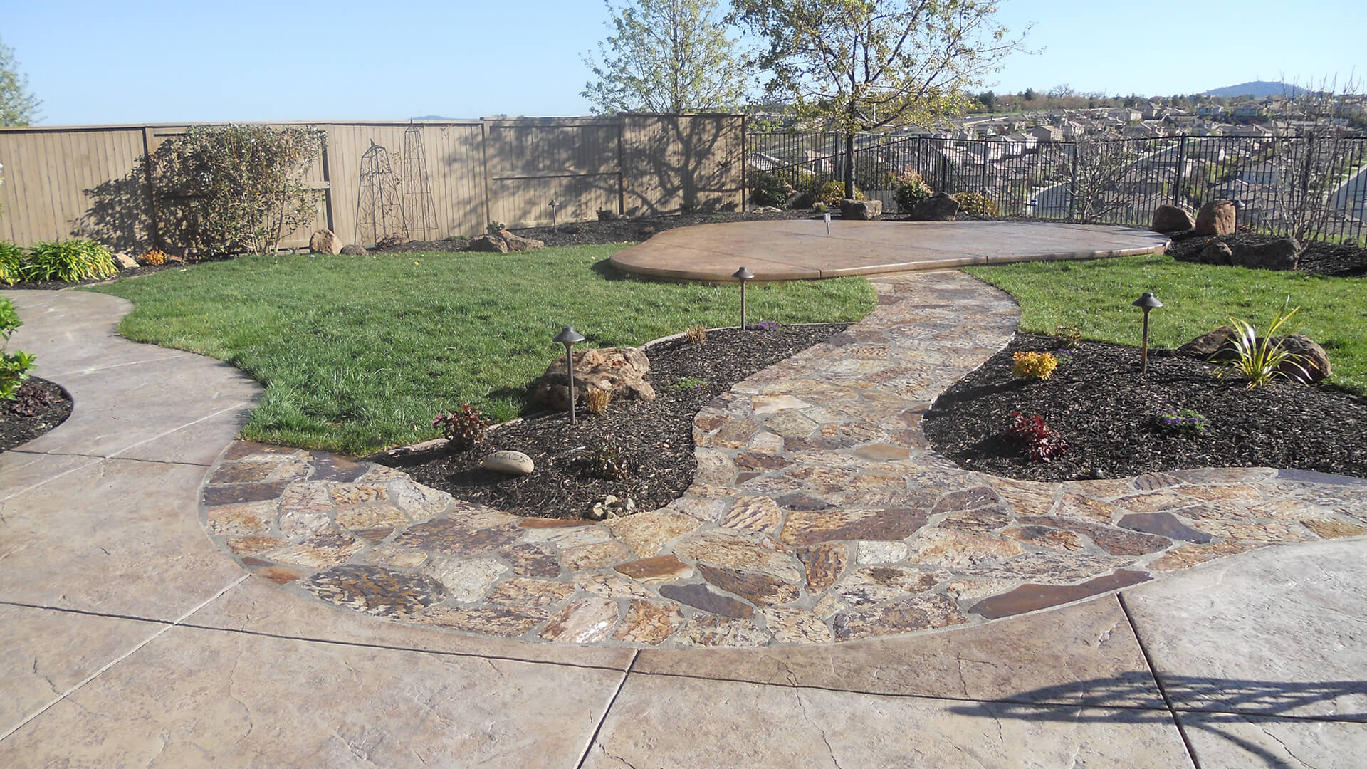 Lavish Gardens Landscape | Architectural Statements with Concrete and ...